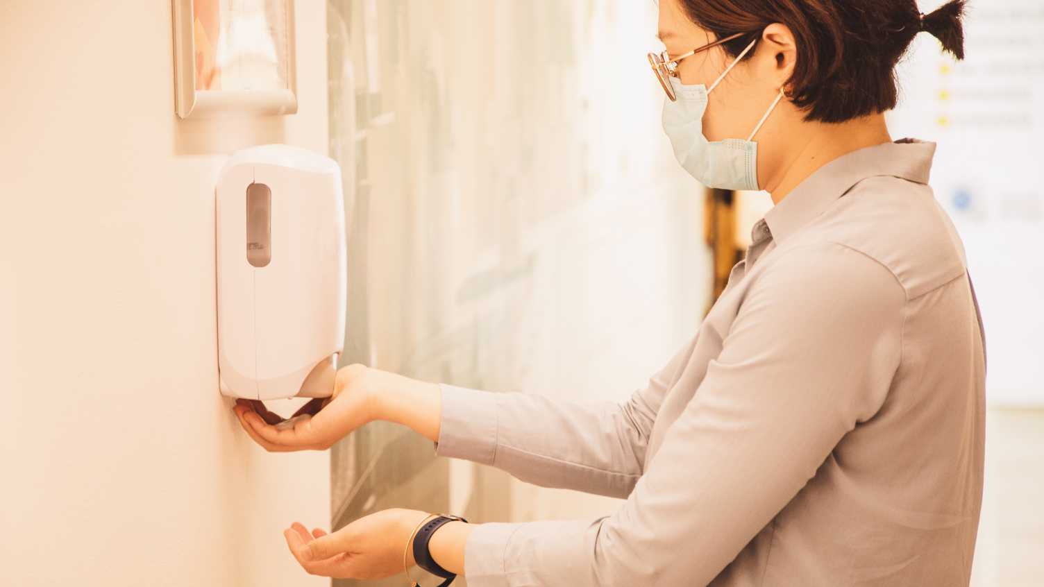 Research trial of ‘smart’ hand sanitisers to help hand hygiene in ...