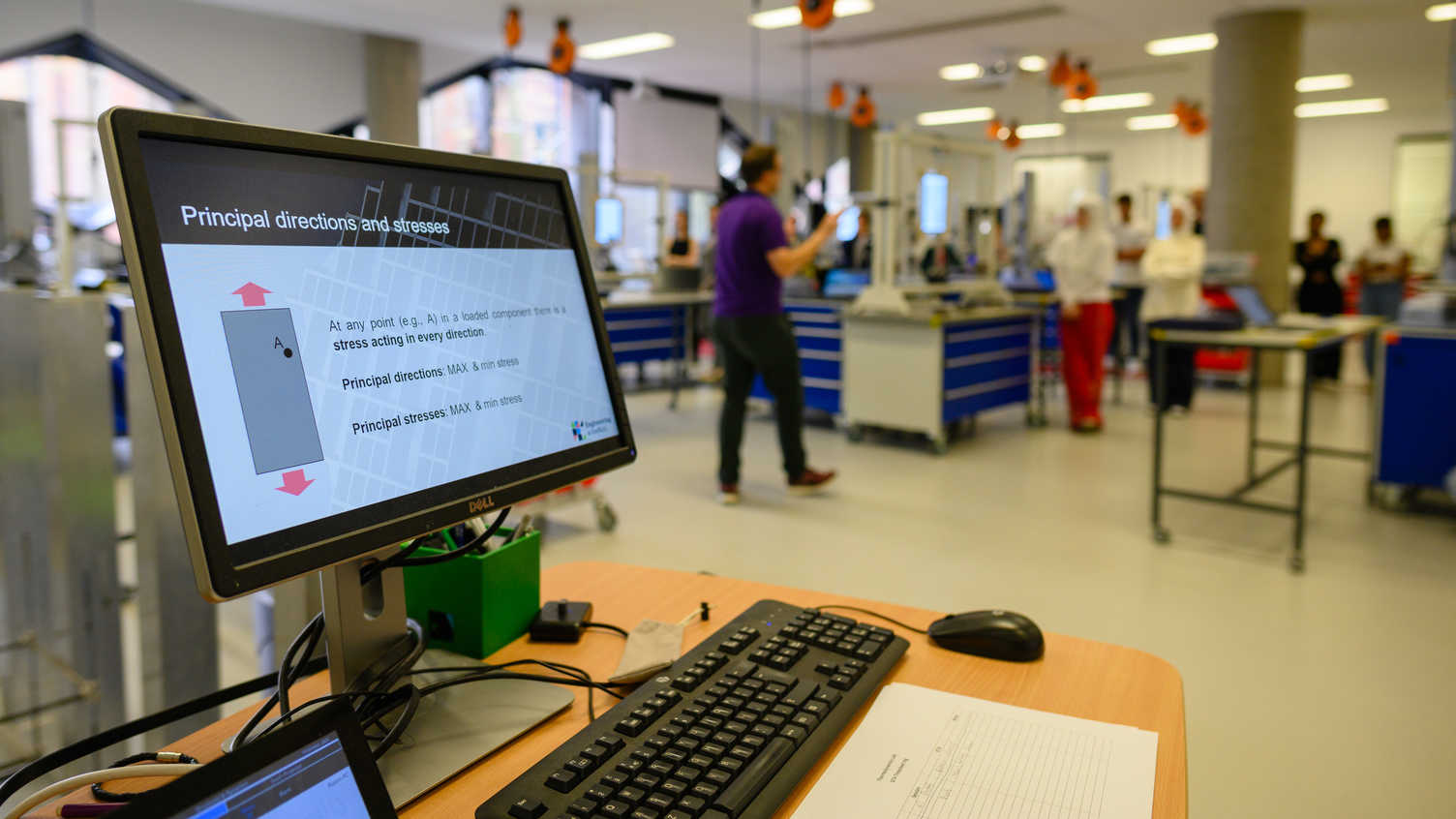 Structures and Mechanics Lab | Faculty of Engineering | The University ...