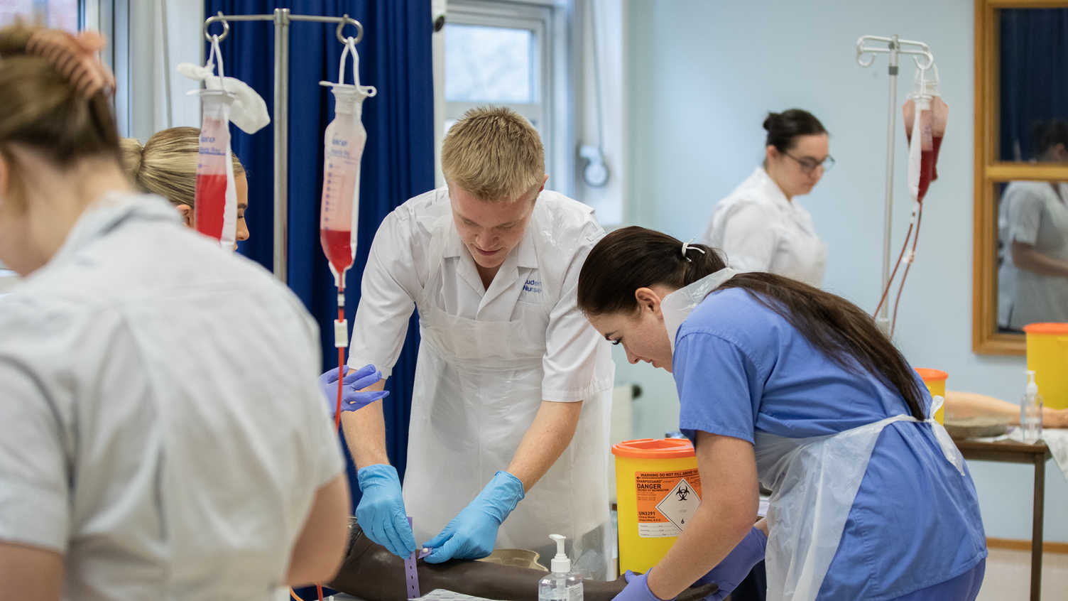 Degrees in Allied Health Professions, Nursing and Midwifery | Allied Health Professions, Nursing ...
